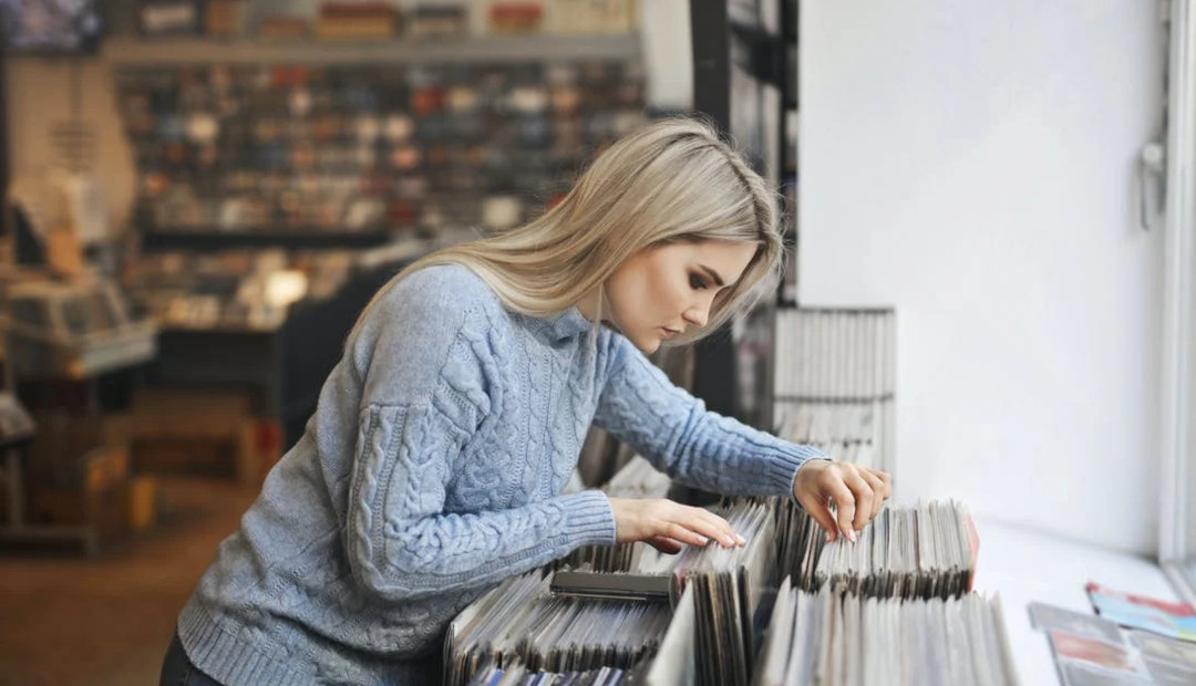 What Do Consumers Look for When Purchasing a New Product? - Biz Epic